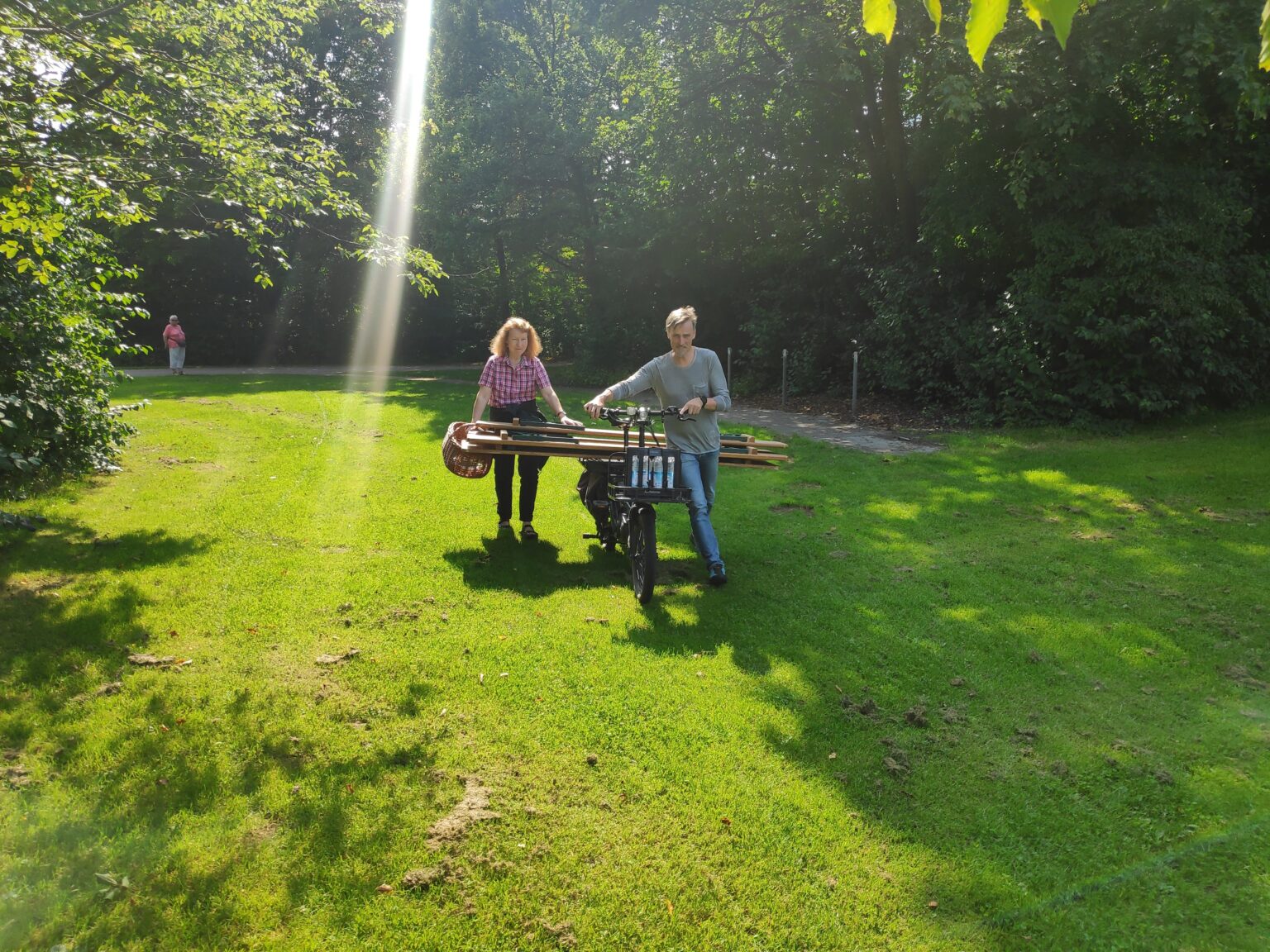 Fröhliches Picknick im Park – BÜNDNIS 90/DIE GRÜNEN